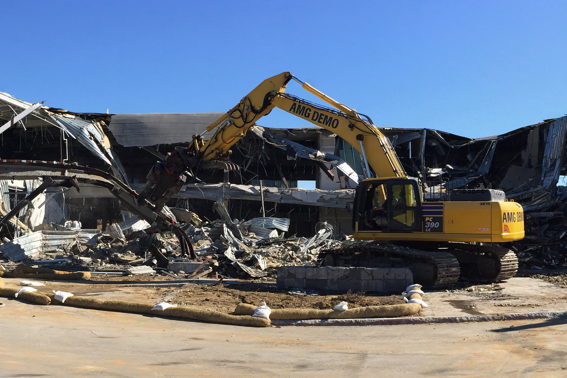 San Diego Demolition and Environmental Services | AMG Demo